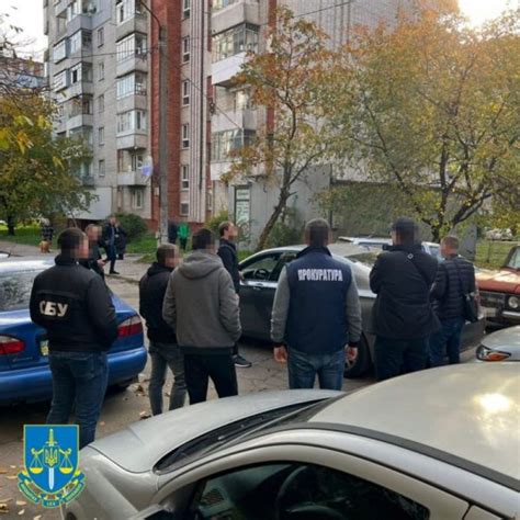 Послуга за 3000 доларів у Львові затримали чоловіка який переправляв ухилянтів за кордон