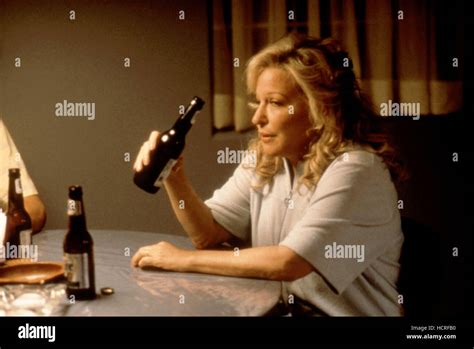 Drowning Mona Bette Midler 2000 Cdestination Filmscourtesy