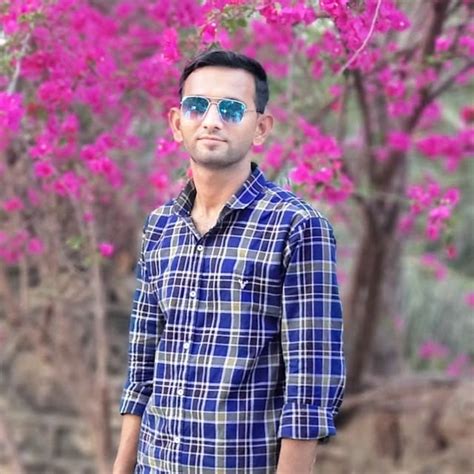 Riyaz B Riyaz 03 Threads Say More