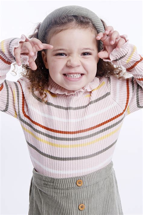 Nala Willow Model Folio