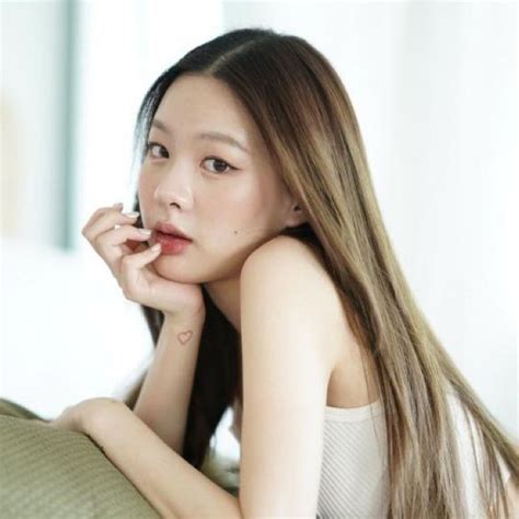 Yaya Yayayoda Threads Say More