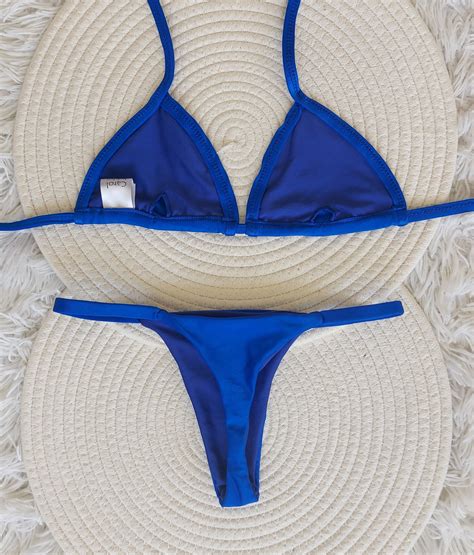 Biquini Fio Dental Fita Azul Royal Metálico Carol Moda Praia