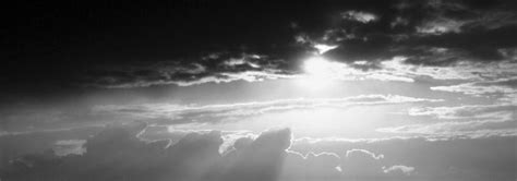 Море От Любов Все някой ще чуе твоя вик и ще тръгне към теб Не питай колко дълго ще пътува