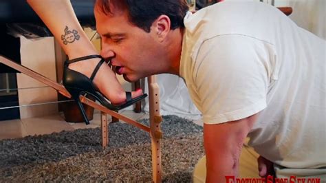 Erotique Shoe Asian Feet Wmv Erotiquefetish Erotiqueshoesex Clips Sale