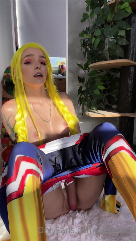 Delicious Busty Blonde Masturbating