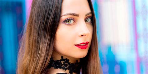 Yoss Hoffman Demostró Con Una Linda Foto Que Algún Día Fue Tierna Es La Moda