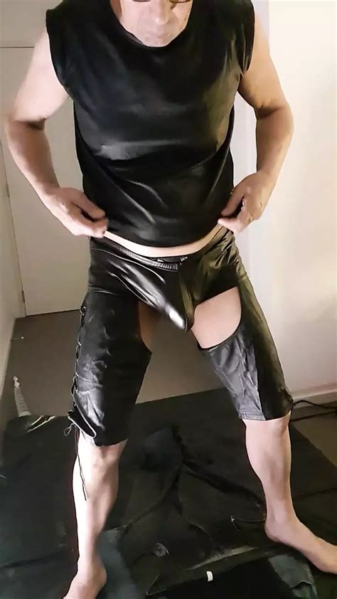 Wetting Jeans And Leather Xhamster