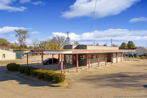 1626 Spring St Jeffersonville In 47130 Mls 202405762