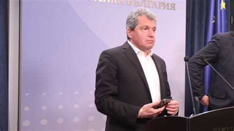 ИТН „Икономическа полиция” издирва хора от протестите докато текат разговорите в парламента Nova