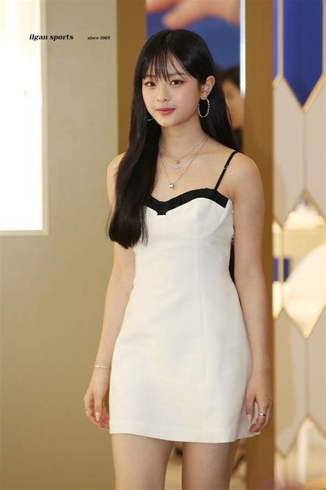 ꪀׁׅꫀׁׅܻᨰׁׅյׁׅꫀׁׅܻɑׁׅ֮ꪀׁׅ꯱ׁׅ֒🐇에 있는 핀 여자 교복 스타일 연예인