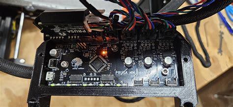 mmu3 board crash while unloading filament from all slots using menu
