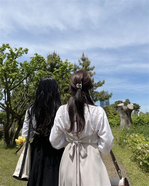 뒷태 반전 여신 원피스 블랙 베이지