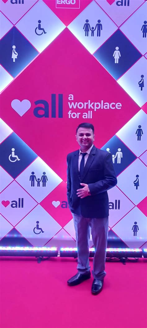 aditya vyas on linkedin internship bestprojectaward insurance