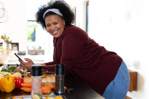 Premium Photo Portrait Of Happy Plus Size African American Woman