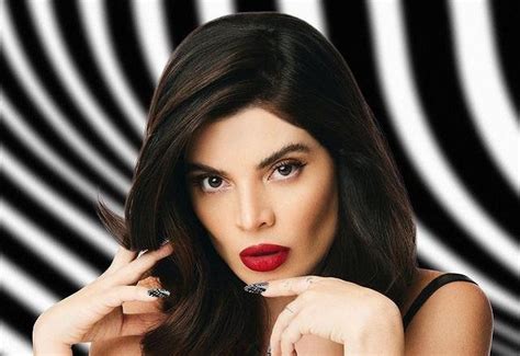 Sbt Tv Gkay Posa De Biqu Ni Min Sculo E Bumbum Gigante Chama Aten O