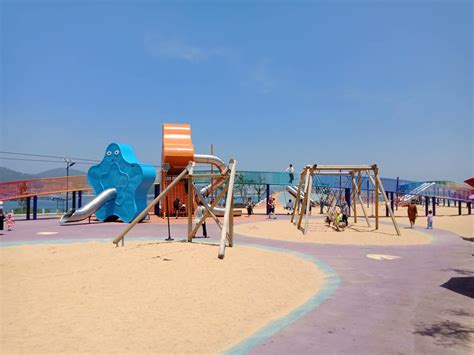 烟台龙湖游乐场 烟台旅游景点 大山谷图库