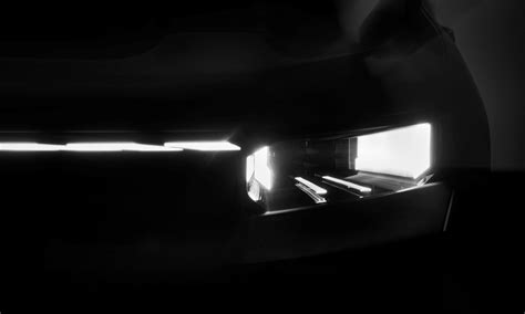 Jeep Compass Redefine Su Imagen Con La Mirada Artística De Alessandro