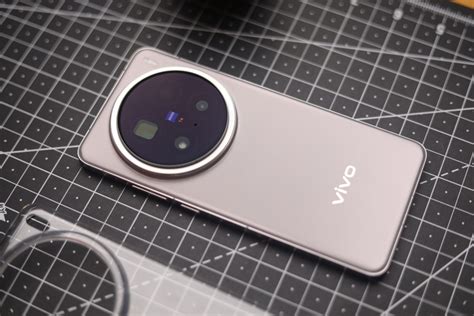 Vivo X Pro Review DSLR In Your Pocket Fossbytes