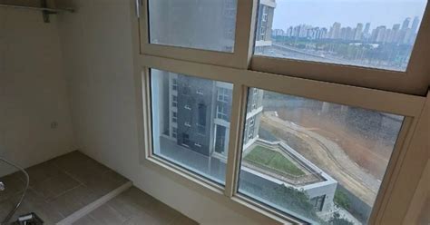 갑작스러운 스케쥴로 바로 전날 상담 및 진행요청드렸는데 너무 잘 응대해주셨어요 청소상태도 만족합니다 숨고 숨은고수