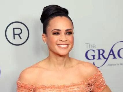 Who Is Linsey Davis The Abc News Anchor Moderating The Presidential Debate