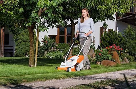 Love Your Lawn With Stihl Battery Cordless Mowers Stihl Gb