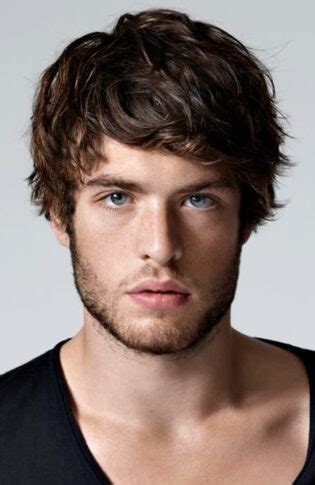 15 Stylish Feathered Hair Looks For Men The Trend Spotter