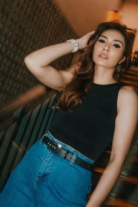 Galeri Foto Seksi Masayu Anastasia Dzargon