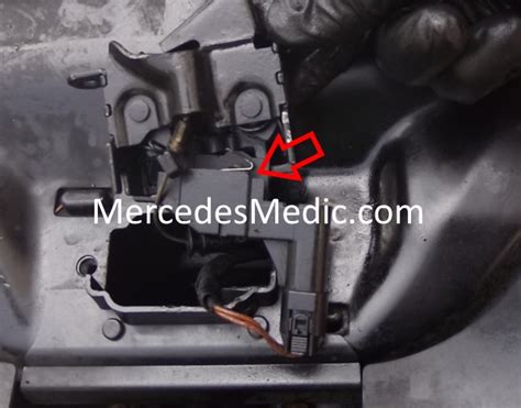 How To Repair A Locked Hood Release On A Mercedes Benz Ml 350
