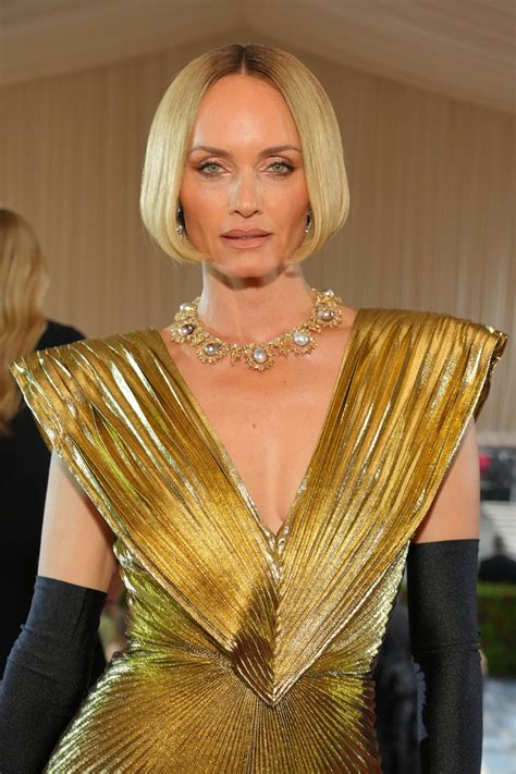 Amber Valletta 2022