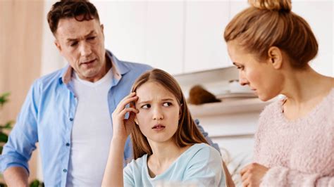 Signs You Re The Scapegoat Kid In A Dysfunctional Family Who Refuses To Ignore A Parent S Bad