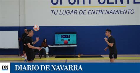 Vídeo Primeros Cien Toques Con La Cabeza Del Intento De Récord Guinness De Javier Angulo Y