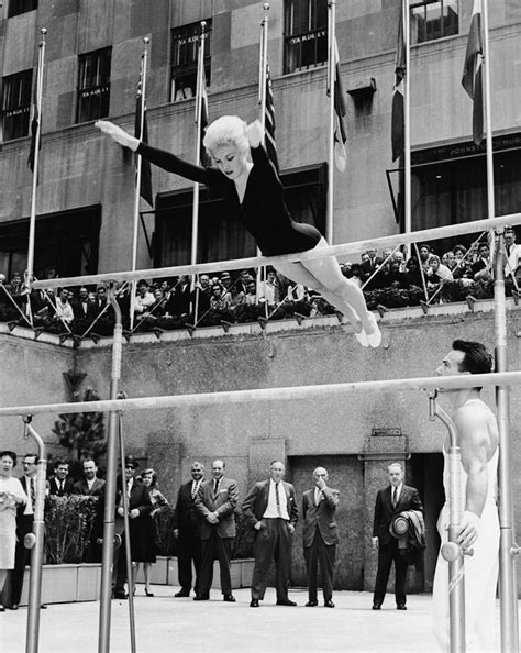 Muriel Davis At The Rockefeller Plaza By Pictorial Parade