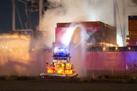 Coast Guard Provides Ship Fire Update To La Harbor Commission Daily