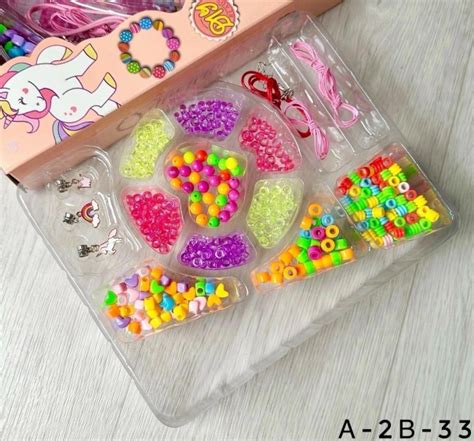 Распродажа Набор бусин для создания бижутерии В набор входит 3 резинки для браслета одна основа
