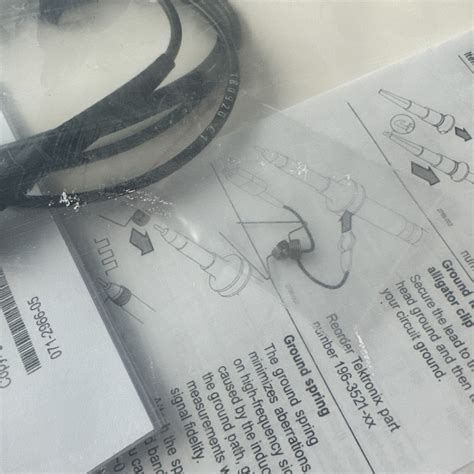 Tektronix Tpp0100 100 Mhz Voltage Probe 300v Cat Ii For Sale Online Ebay