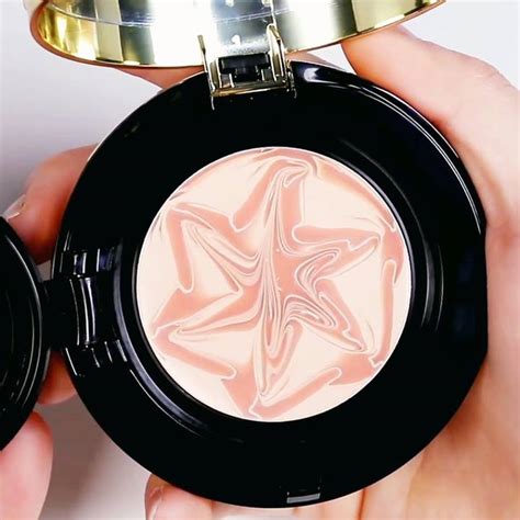 베리콜라겐팩트 21호 재입고♥️♥️ 고농축 콜라겐과 레드 유스베리의 시너지 팍팍 문질 문질~ 골고루 섞어주면 촉촉함 Up 피부 생기 충전 완료 👉🏻