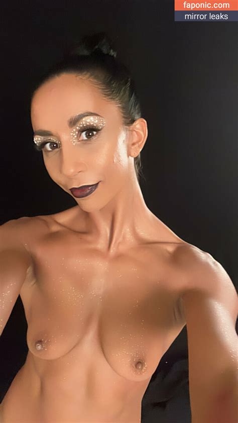 Laetitia Bouffard Roupe Aka Laetitia Channel Model Aka Laetitia Model Aka Laetitiamodel Nude