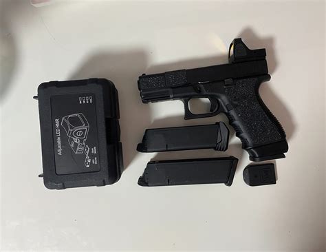 Vfc Glock 19 Gen 3 F Mark G19 Glock 17 45 Magazines Rmr
