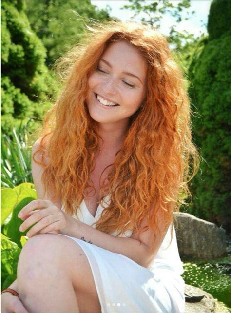 Redhead Beautiful Red Hair Red Haired Beauty Natural Red Hair
