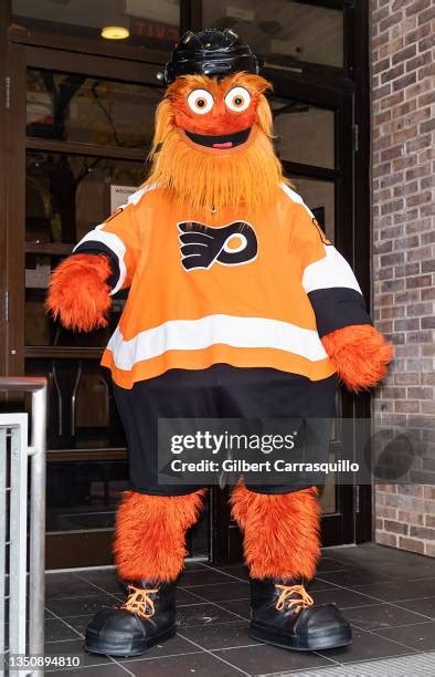 Gritty Mascot Photos And Premium High Res Pictures Getty Images