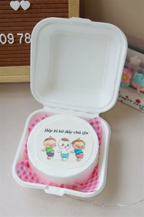 간단한 디저트 간단한 포장 귀여운 디자인 귀여운 일러스트 그림 케이크 기발한 디자인 남매 달콤한 대접 둥근 케이크 디저트 포장 만화 그림 만화 캐릭터