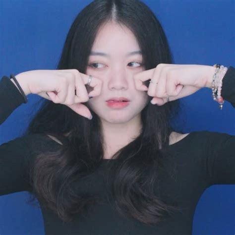 跟各位說 再過一分鐘520 跟大家都無關的節日 也跟我無關