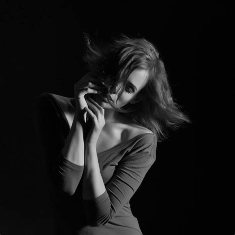 ELISKA K Czech Photo Shoot