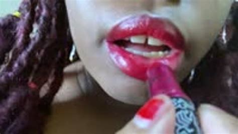 Lipstick Fetish Goddess Mxdominion Applies Red Lipstick To Her