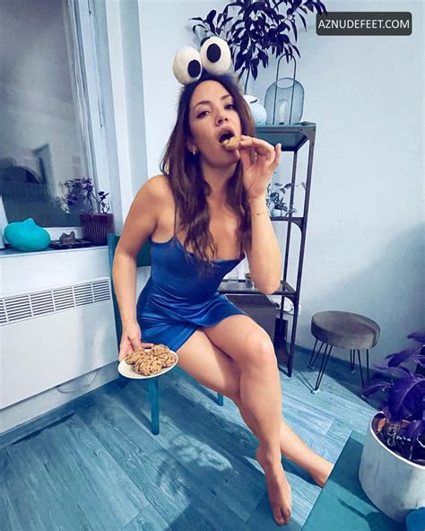 Myra Goldie Feet Aznudefeet