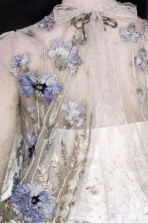 Raindrops And Roses Klesdesign Farger Antrekk