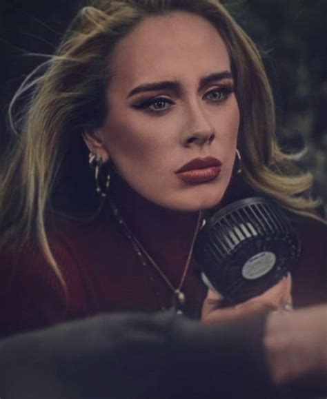 Pin Von Yesenia E Balay Vargas Auf Adele Frisuren