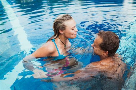 Is It Safe To Have Sex In A Pool Or Hot Tub Experts Explain It All