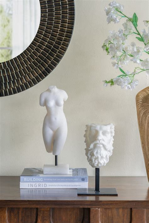 45x5x145 Nude White Female Bust Sculpture On Pedestal Base 4eactn