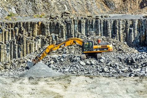 Strategically Located Scrubby Mountain Quarry Hits The Market For